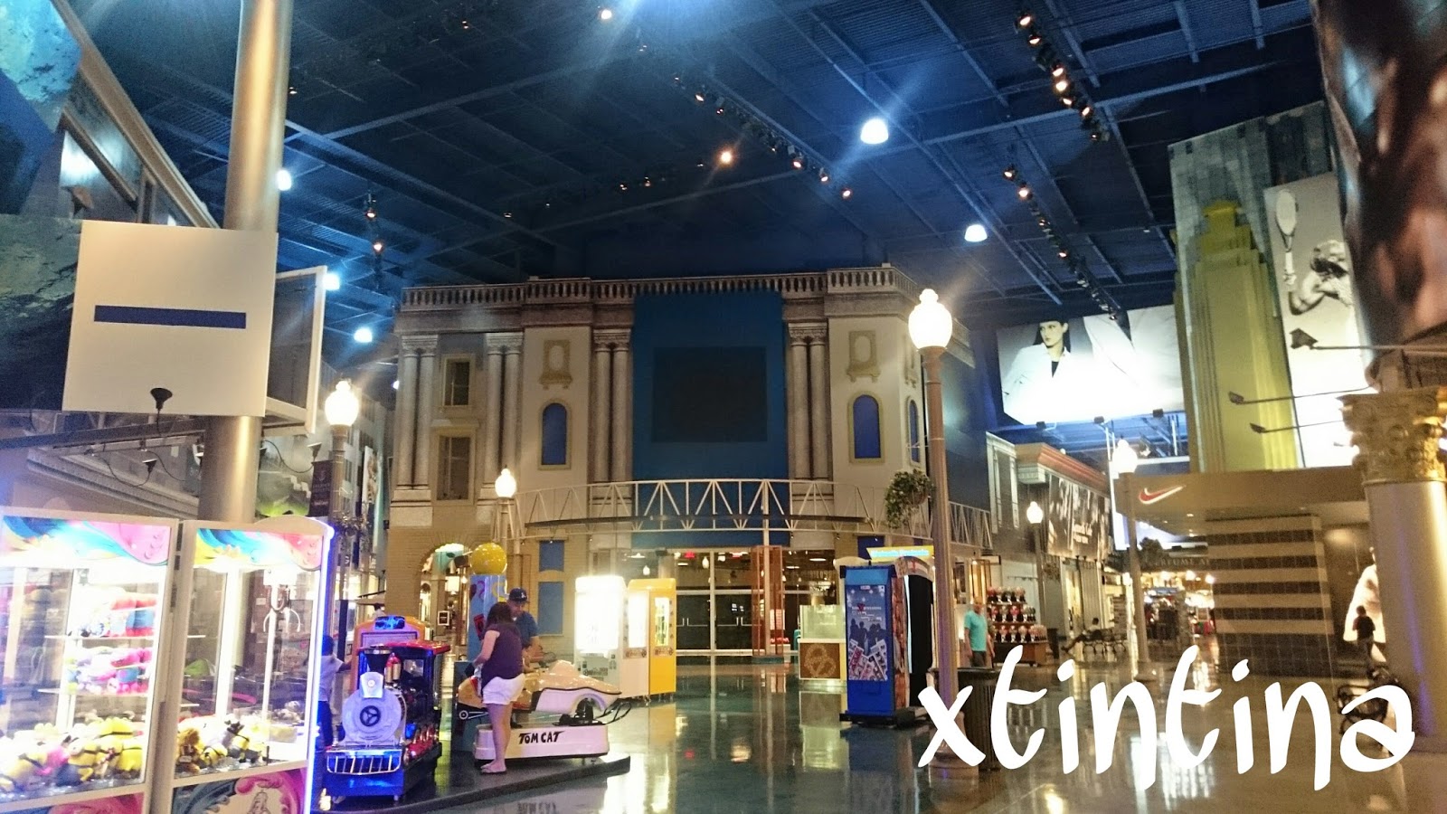 USA 2016: Fashion Outlet at Primm Nevada - celebraTINg exisTENce