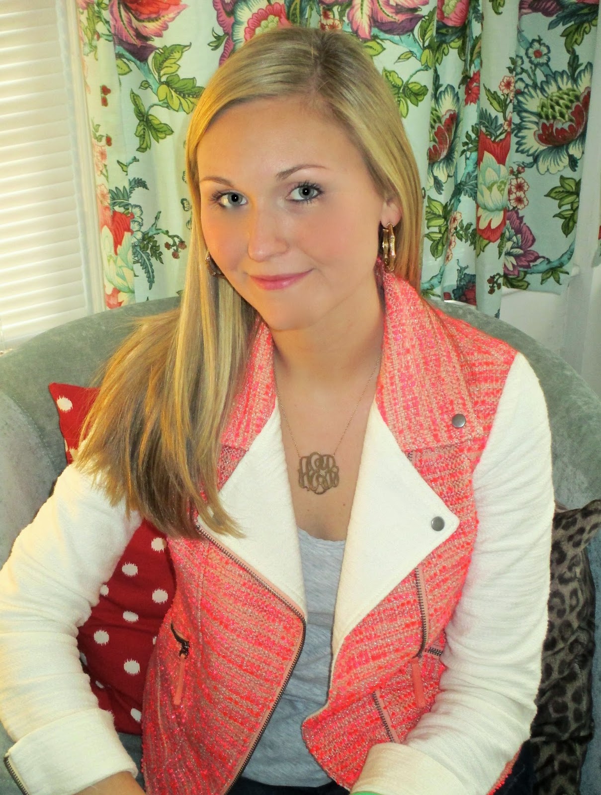 Alexandra Bee Blog: ABOUT ME