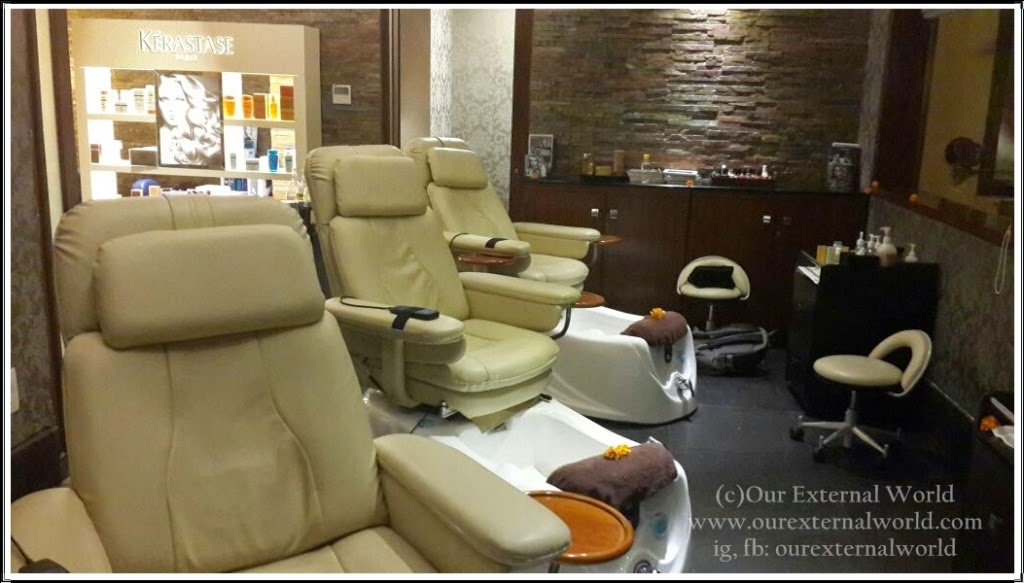 Review: Warren Tricomi Salon - Ménage A Trois