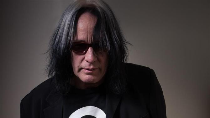 Classic Rock Here And Now: TODD RUNDGREN: AN INTERVIEW WITH A MUSICAL ...