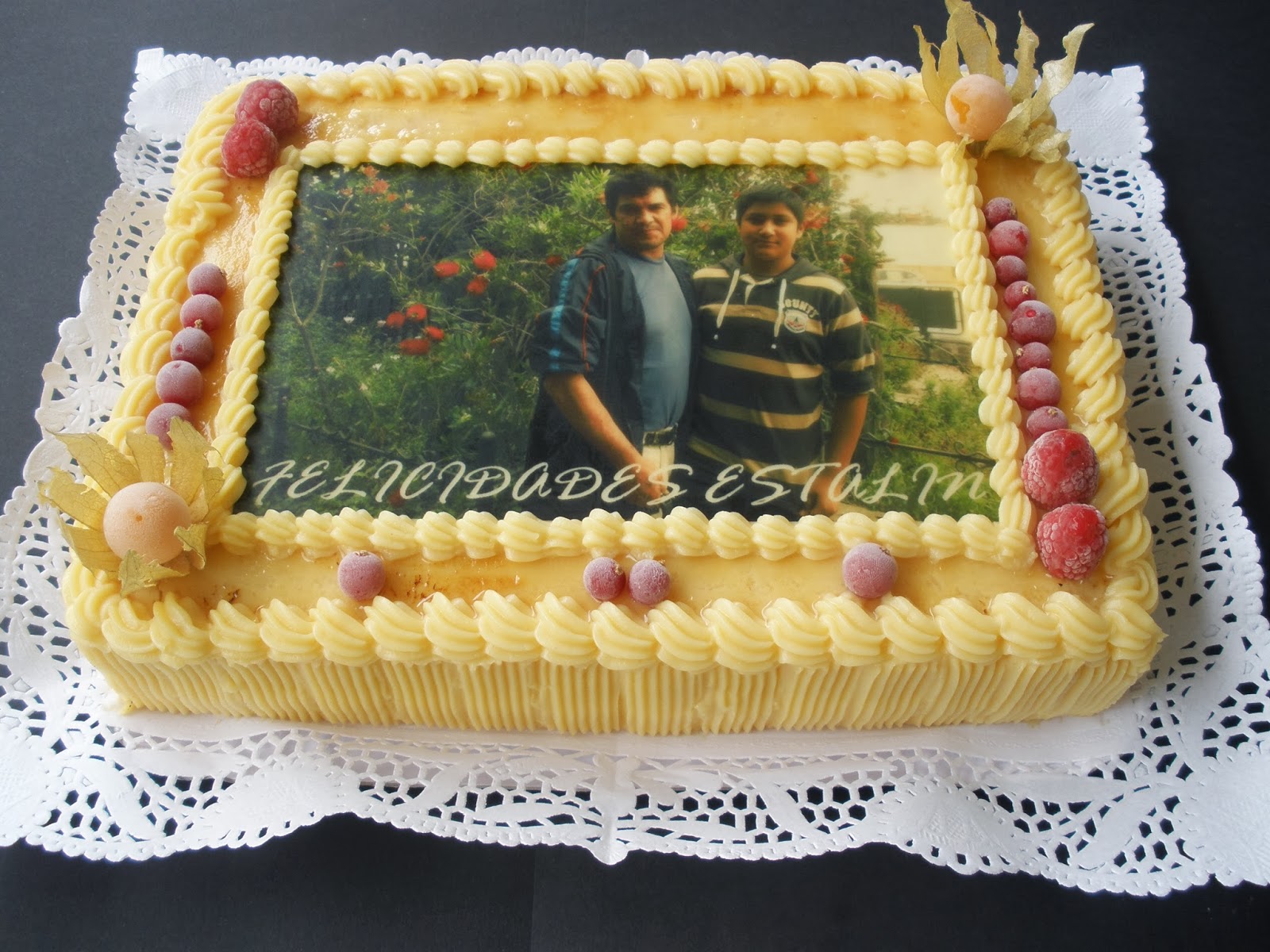 QUIÑONES PASTISSER: Pastel de crema pastelera