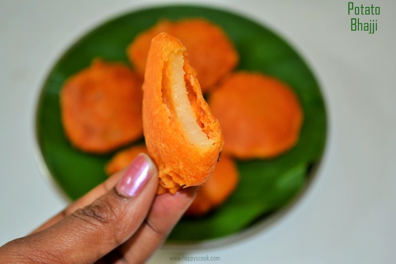 Aloo Bhajji Recipe | Potato Bajji | Uruzhai Kizhangu Bajji | Diwali ...