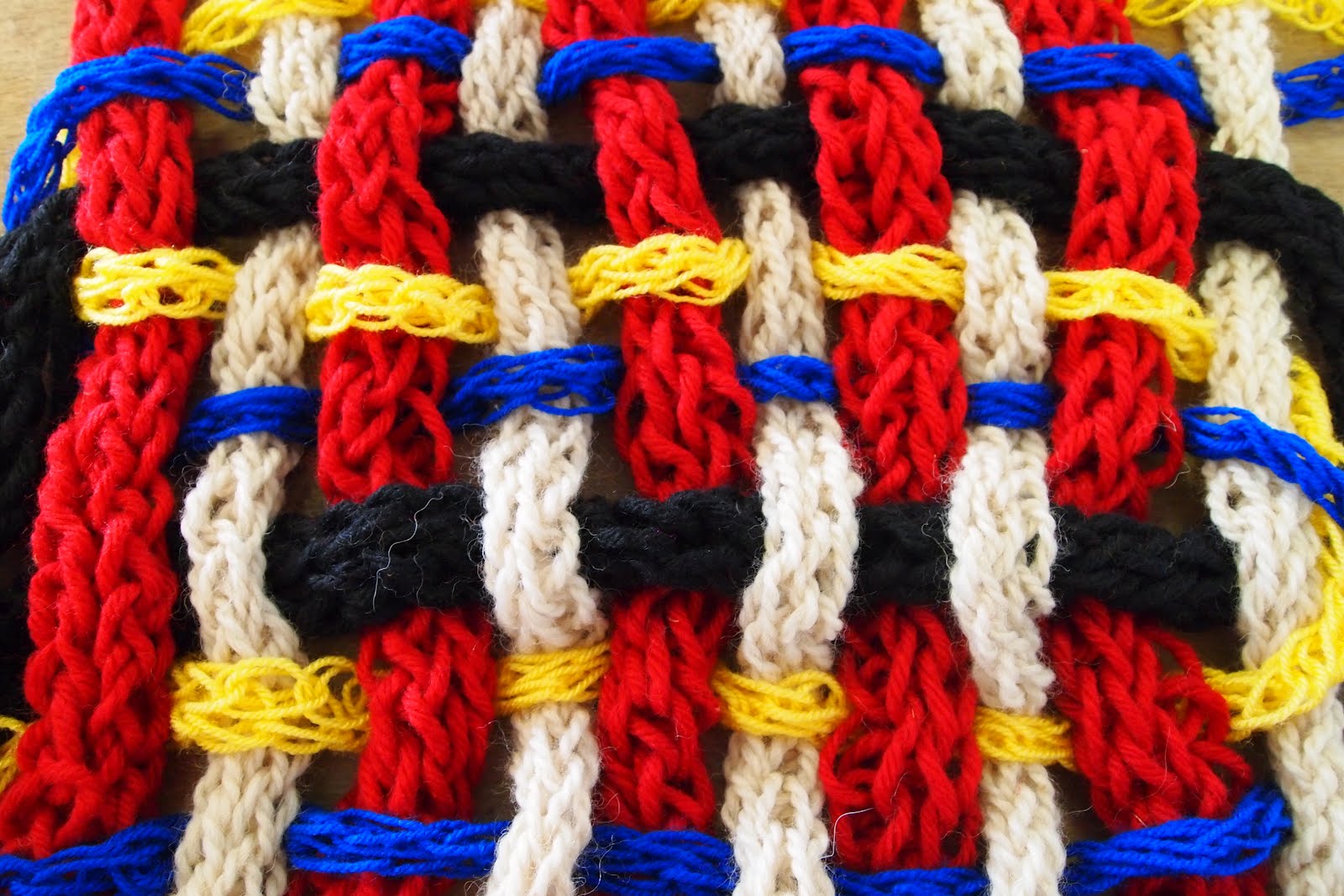 sew she says: experimental knit weaving