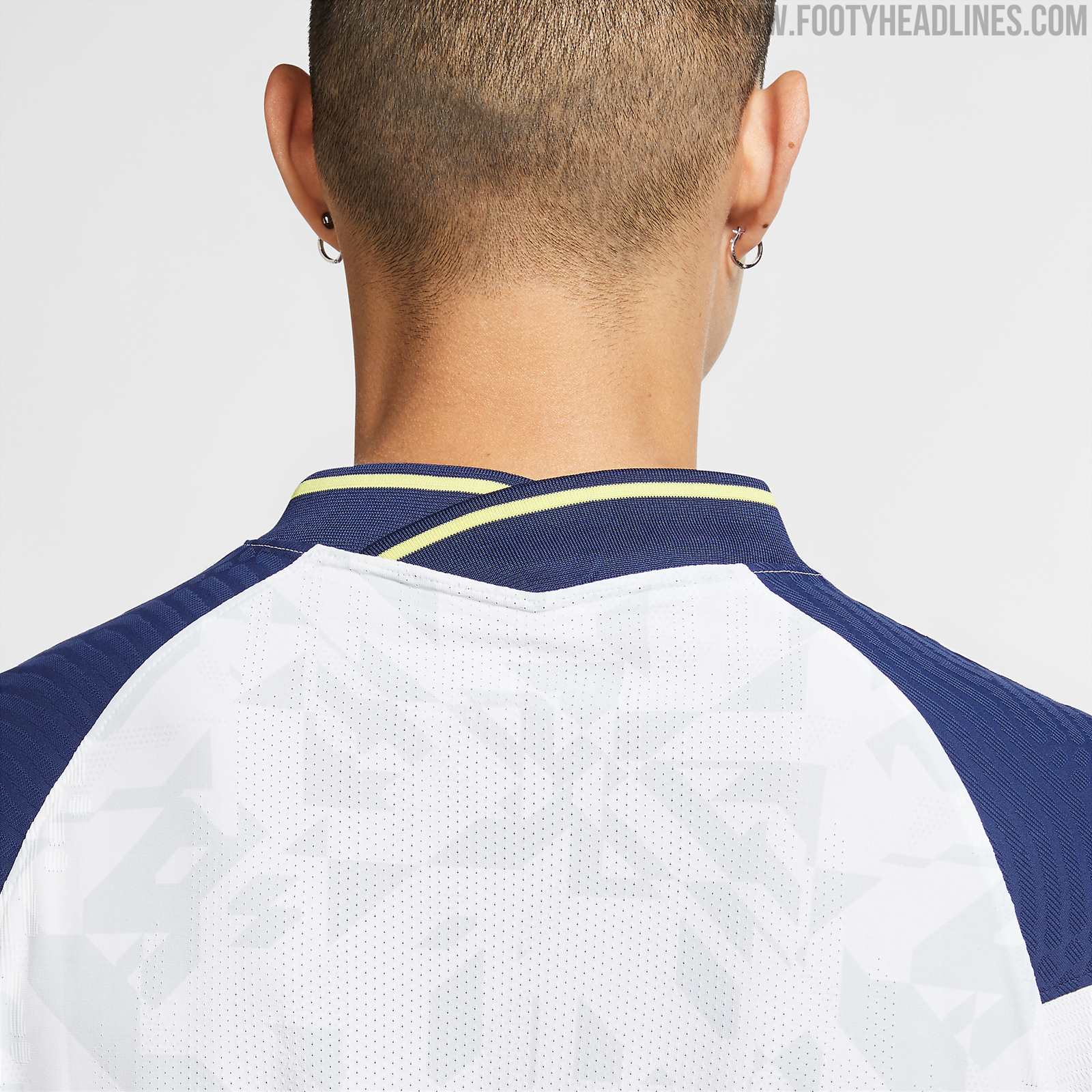 Unfitting Collar Of Liverpool 20-21 Home Kit Causes Controversy ...