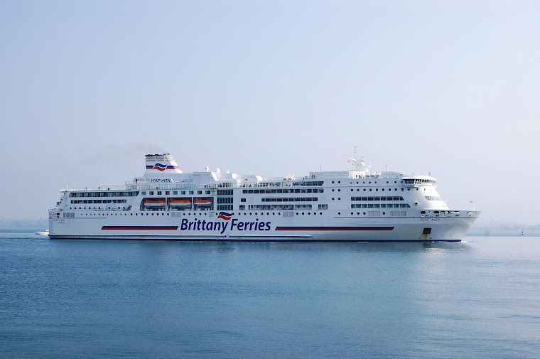 BRITTANY FERRIES: THE MV PONT-AVEN ARRIVING AT SANTANDER