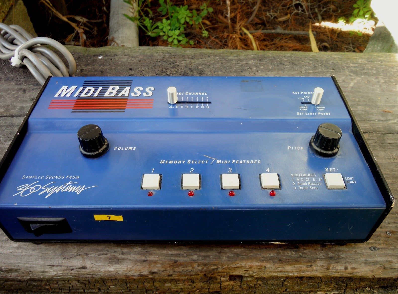 MATRIXSYNTH-B: MIDI BASS 360 SYSTEMS SOUND MODULE