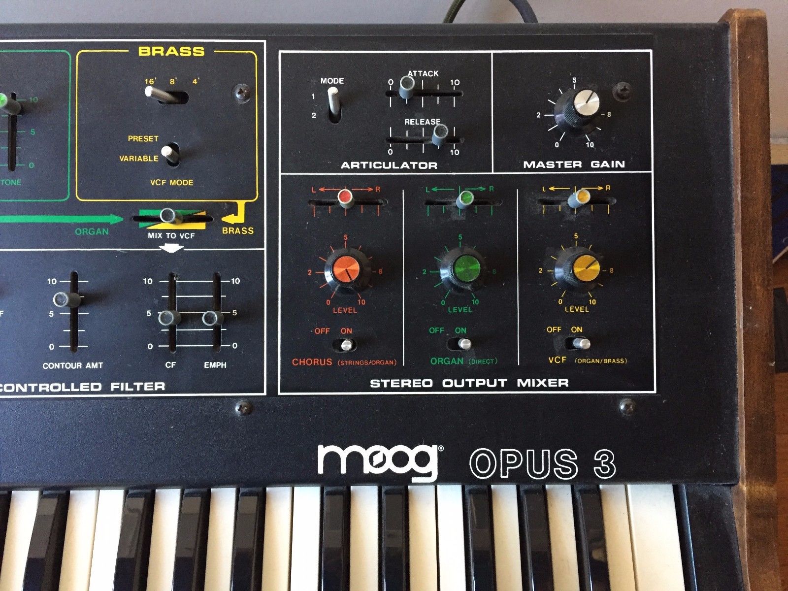 MATRIXSYNTH: MOOG Opus-3 Keyboard Synthesizer