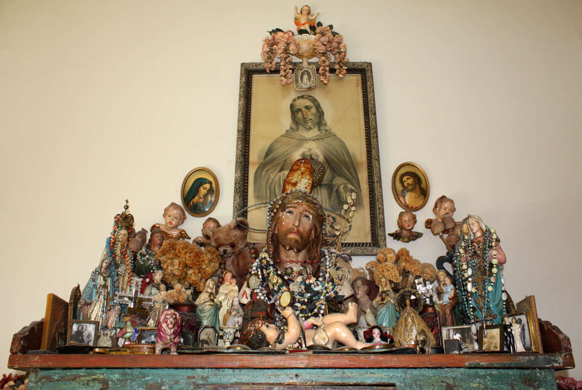 LAURIE BETH ZUCKERMAN ICONARTE: LAURIE BETH ZUCKERMAN'S HOME ALTAR TO ...