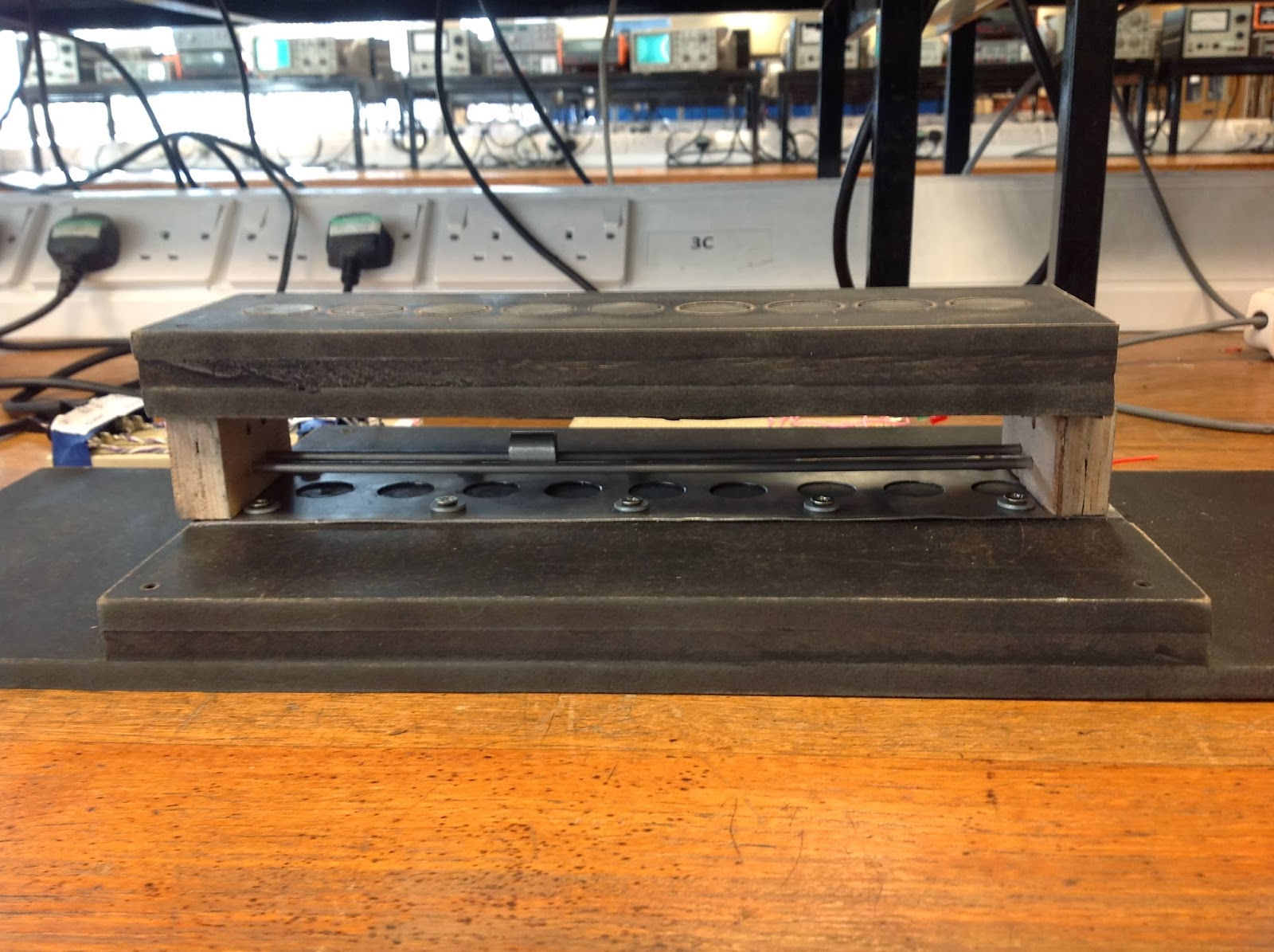 miniature electromagnetic launcher : Project Component