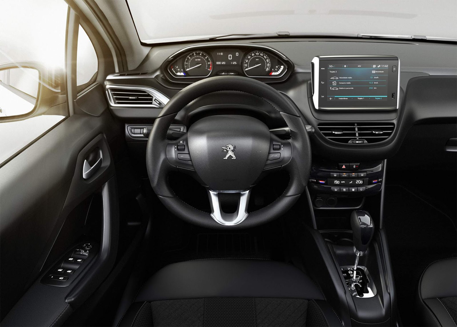 Peugeot 208 Automático UrbanTech: fotos, preço e detalhes