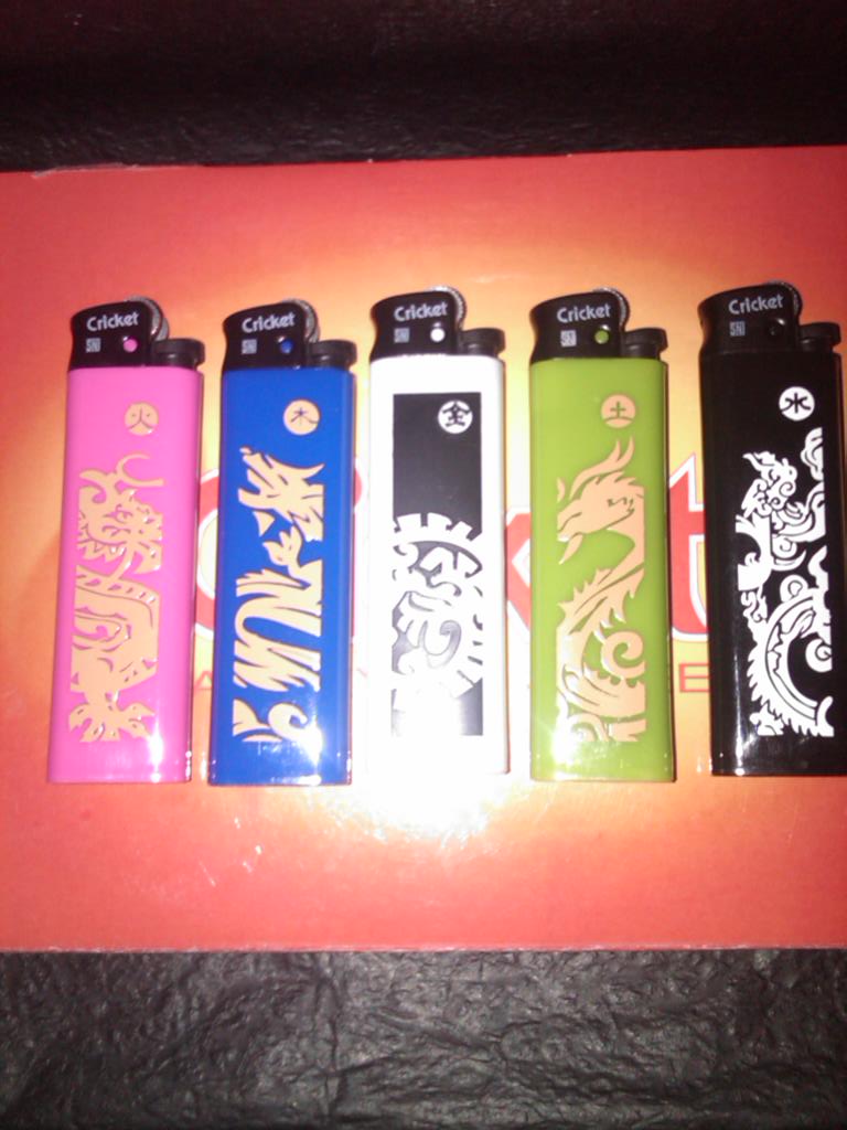 Korek Api CRICKET: DRAGON Edition