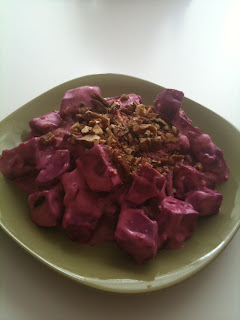 Πατζαροσαλάτα με γιαούρτι και καρύδια