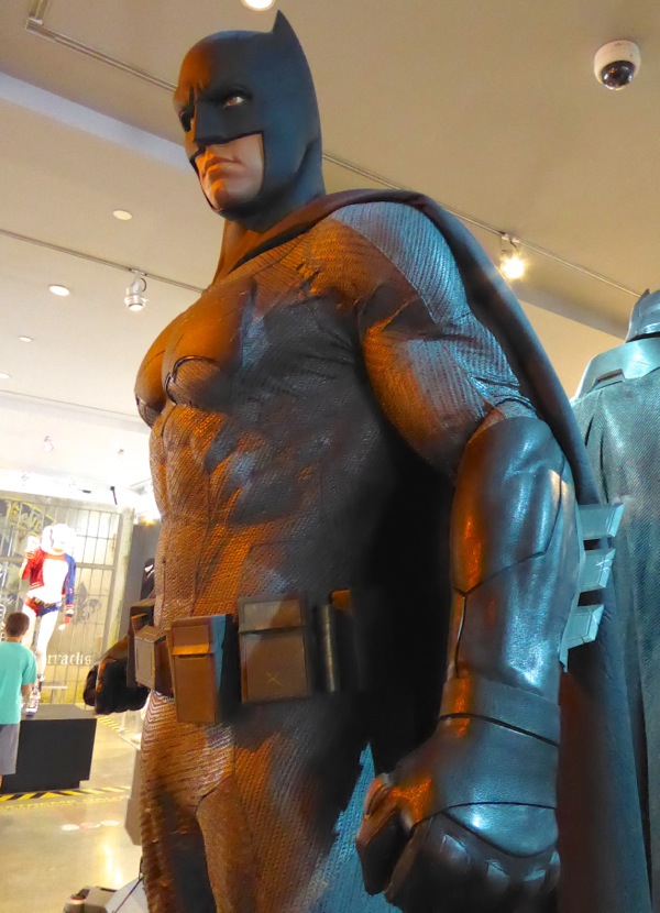 Hollywood Movie Costumes and Props: Ben Affleck's Grey Batsuit from ...