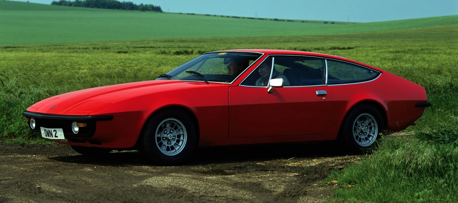 A curiosa trajetória da Bitter Cars