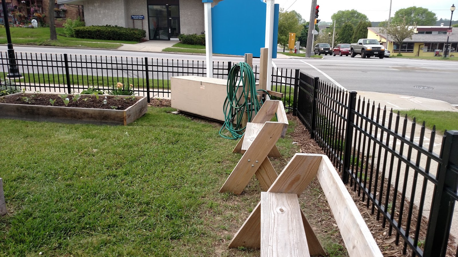 Community Backyard: Why to get or use a Community Garden or a Patio Garden?