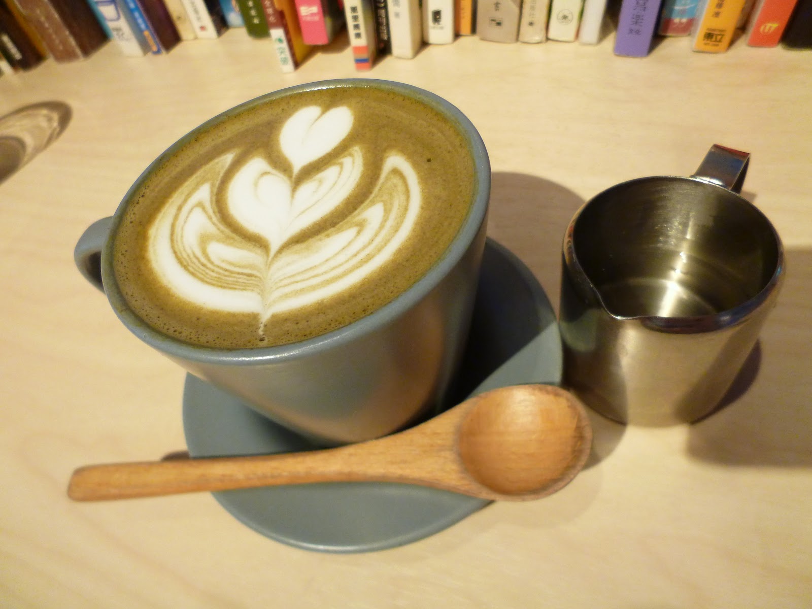 陳婆婆: 2015年10月17日 慢Hea Coffee小店及火鍋美食晚飯局 (荒島之友Annie篇)