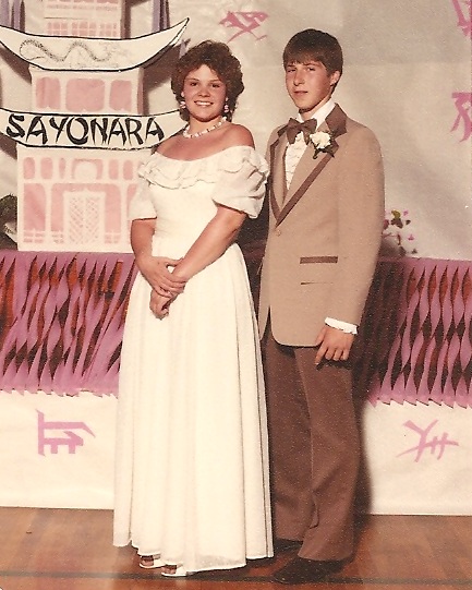 Tempest in a Pot of Tea: Prom Pics-Apolozza