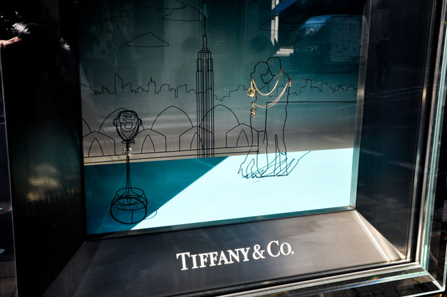 Window Watch: Tiffany & Co. London celebrate the romance of New York ...