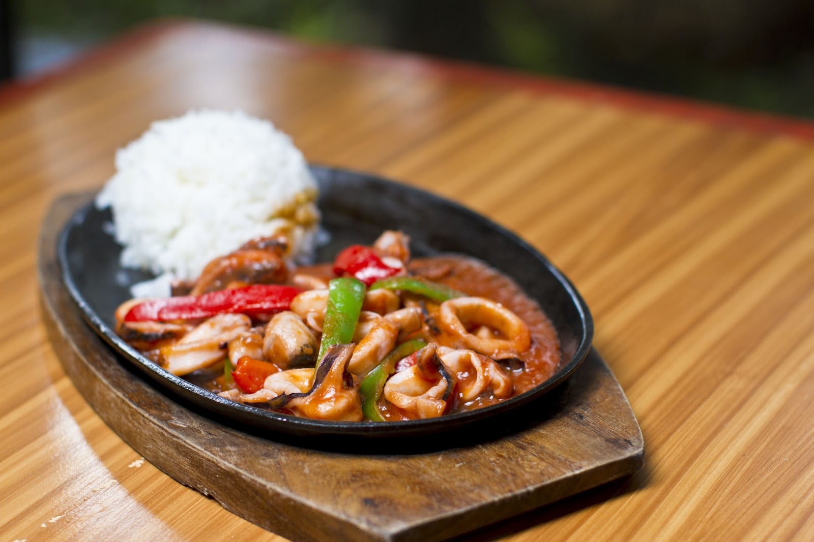 Chinese Angel's Food Trip: Enchanted Kingdom’s Amazon Grill: It's Magic ...