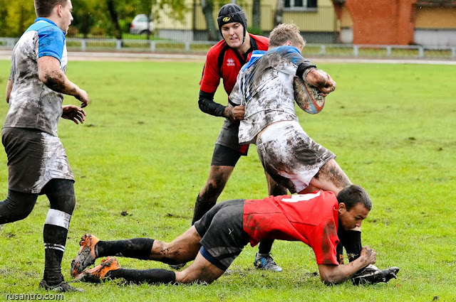 Vīru dubļu rotaļas