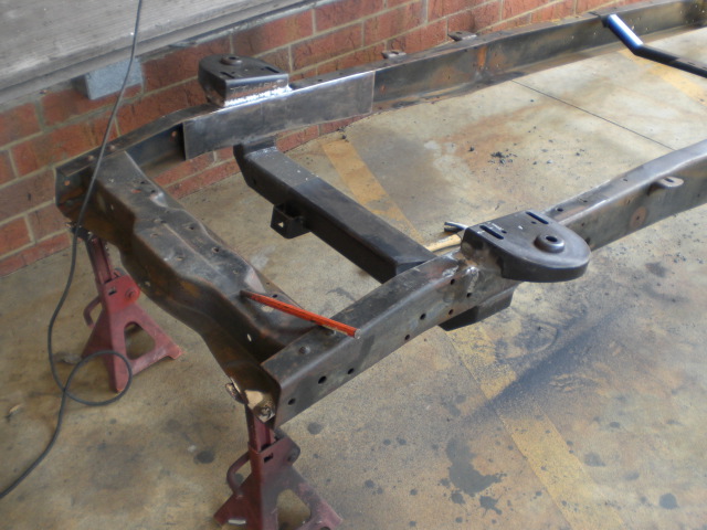 Speedy Martinez Speed Shop: 1946 Ford Frame Redo.....