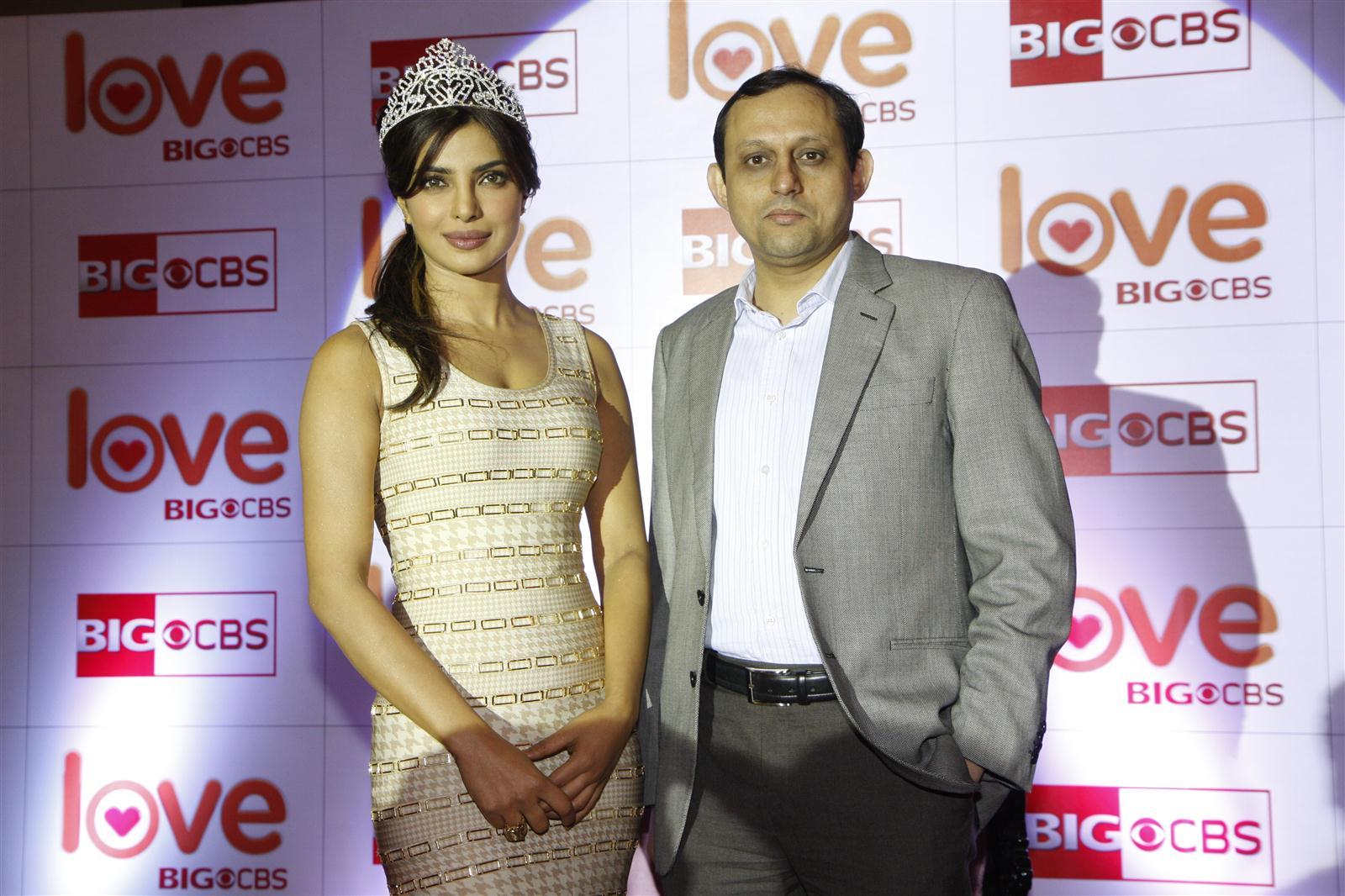 Priyanka Chopra Looks Super Sexy At 'Love BIG CBS' Show Launch In ...