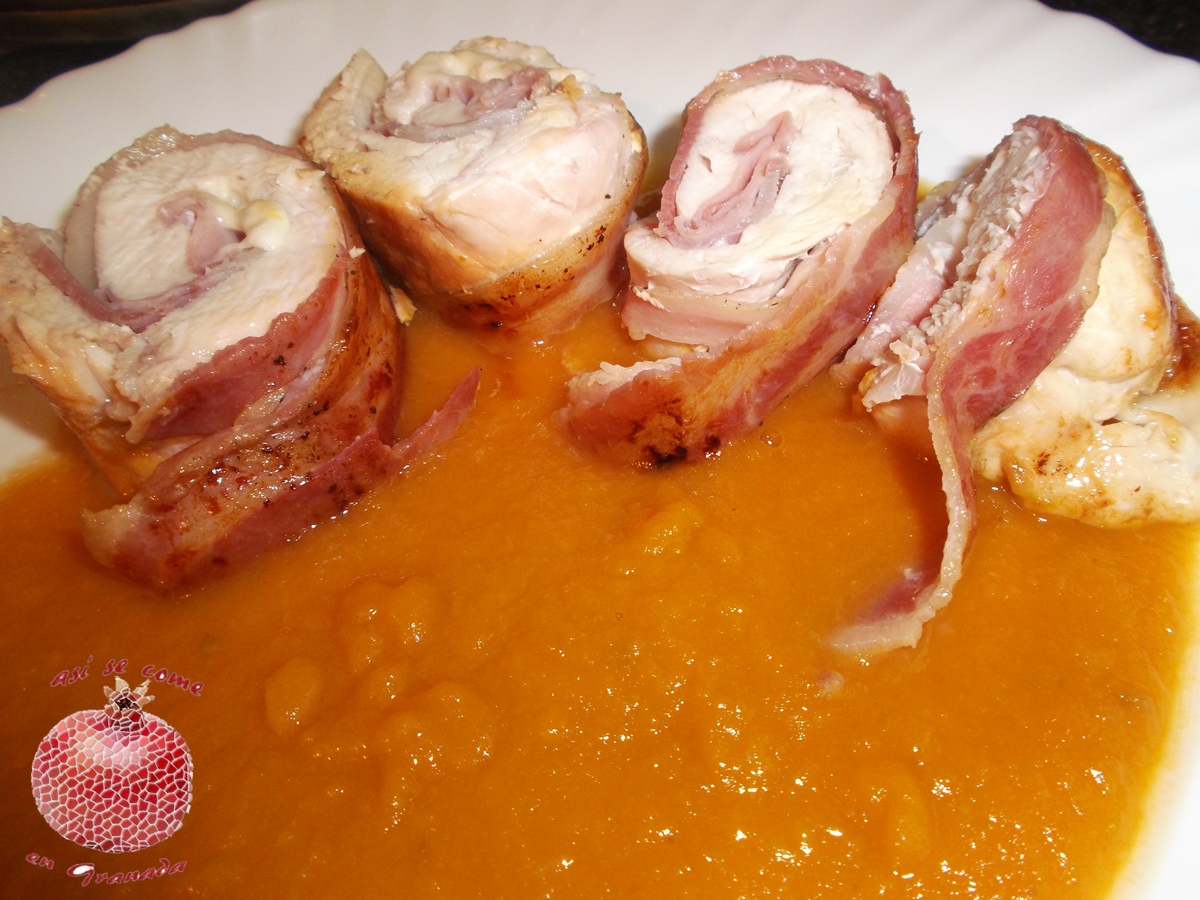 Así se come en Granada.: Enrollado de pollo