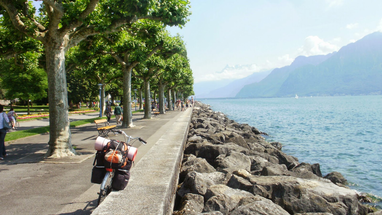 EXCURSII CU BICICLETA: Elvetia