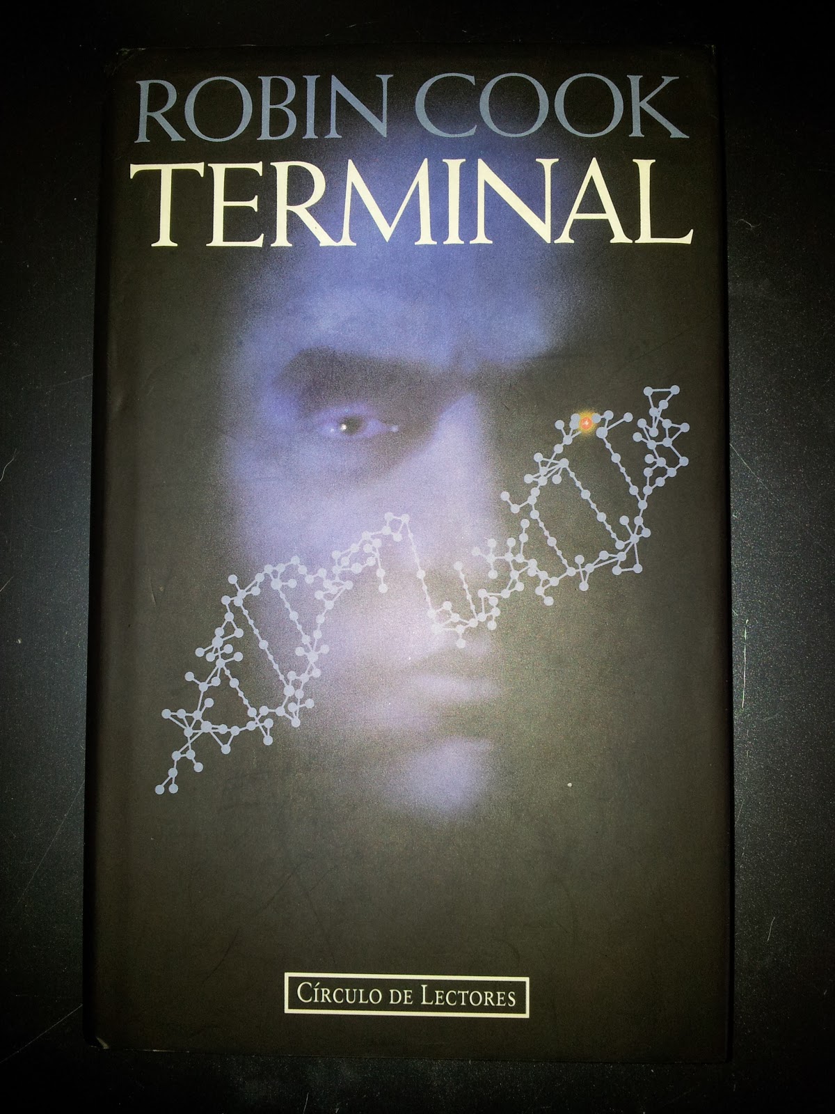 TERMINAL DE ROBIN COOK | EL HALL DEL ESCRITOR