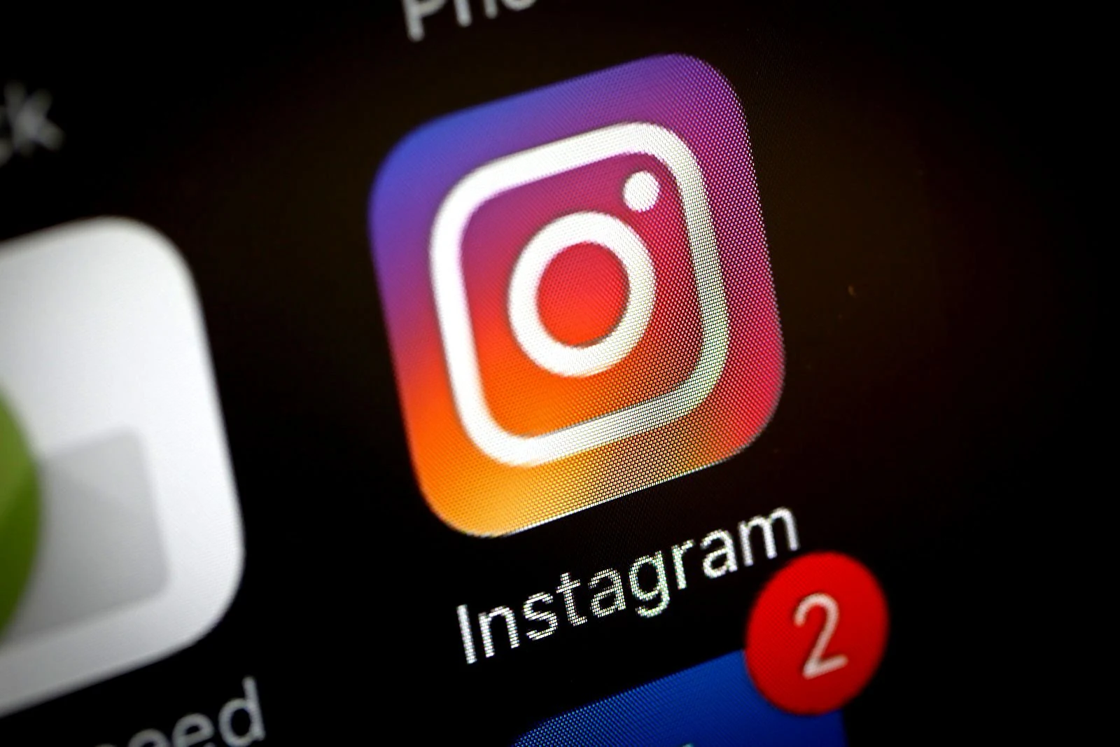 Instagram is Planning to Revamp the Stories and Experimenting with ...