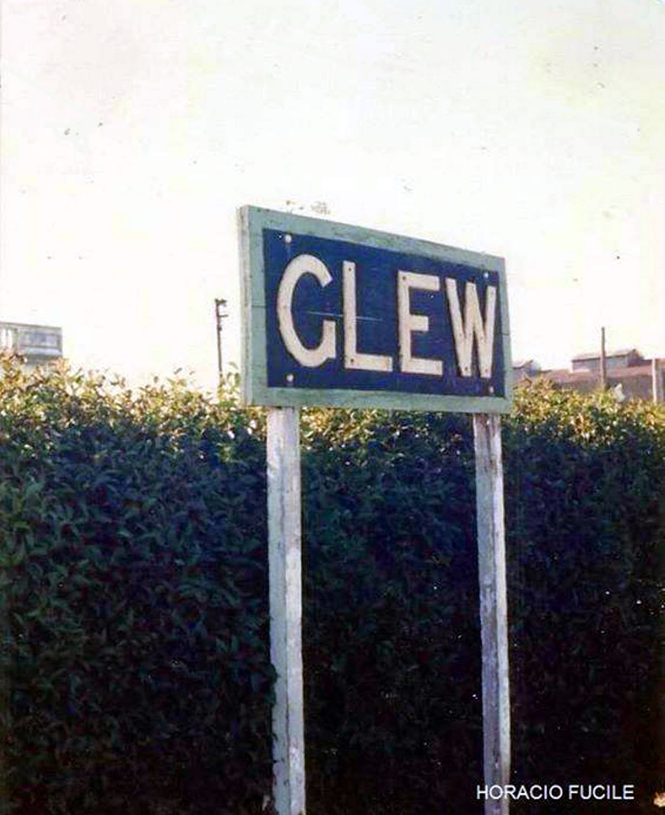 FERROAFICIONADOS ESTACION KM. 29 (GLEW): ¡Día del Ferroaficionado!