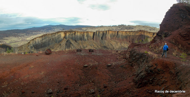 Poveştile mele: Racos, coltul cu nestemate: vulcan, coloane de bazalt ...