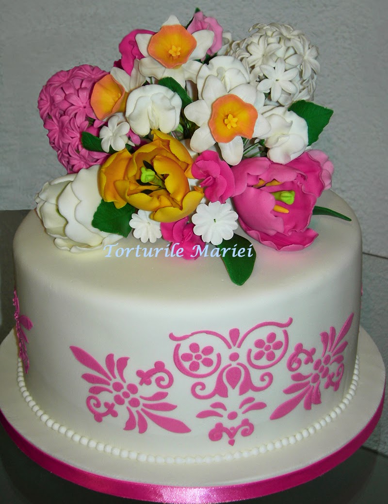 Lovely Creative Cakes : Tort cu flori de primavara