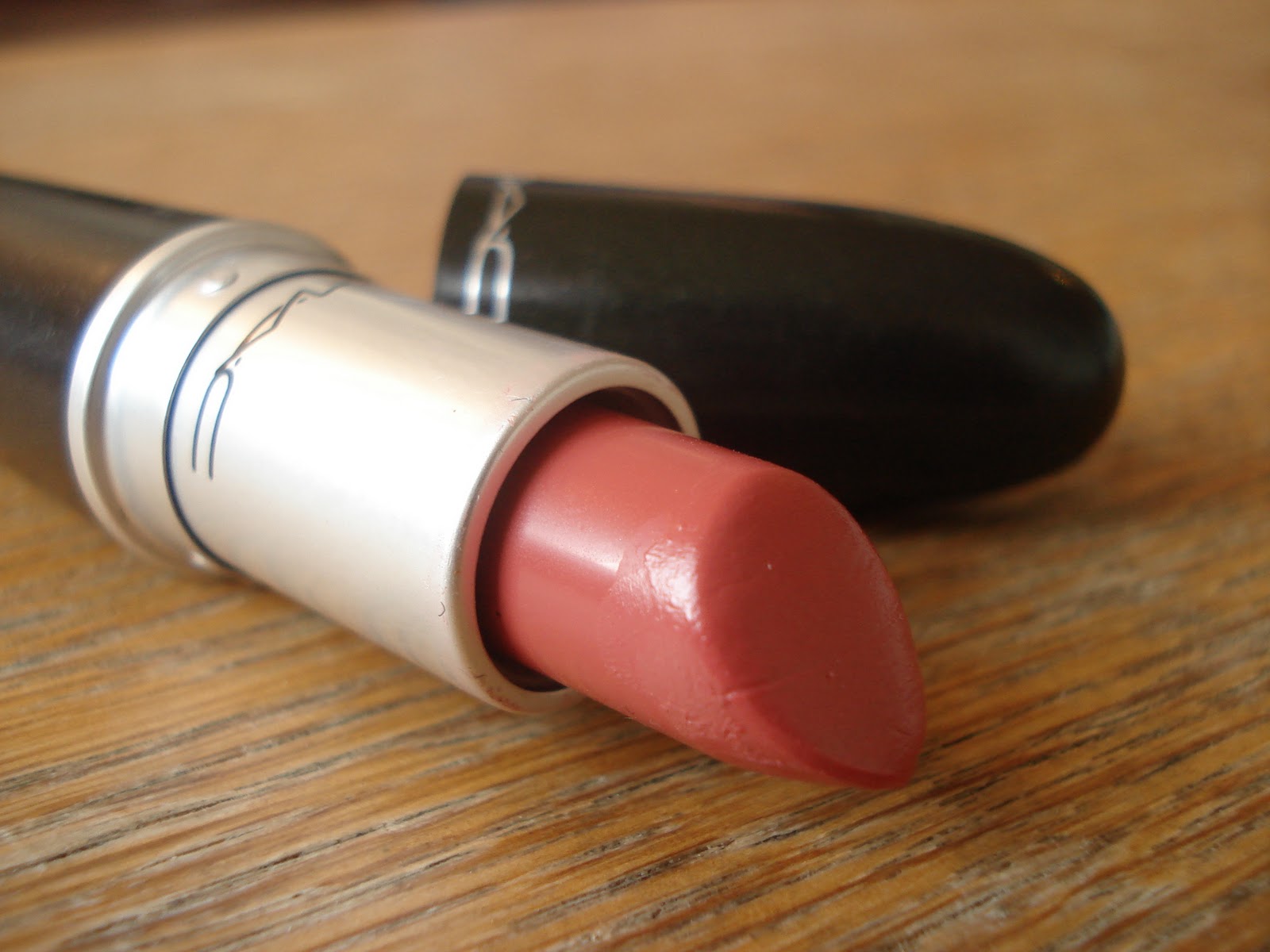 Cosmetic Cravings: Review: Mac, See Sheer