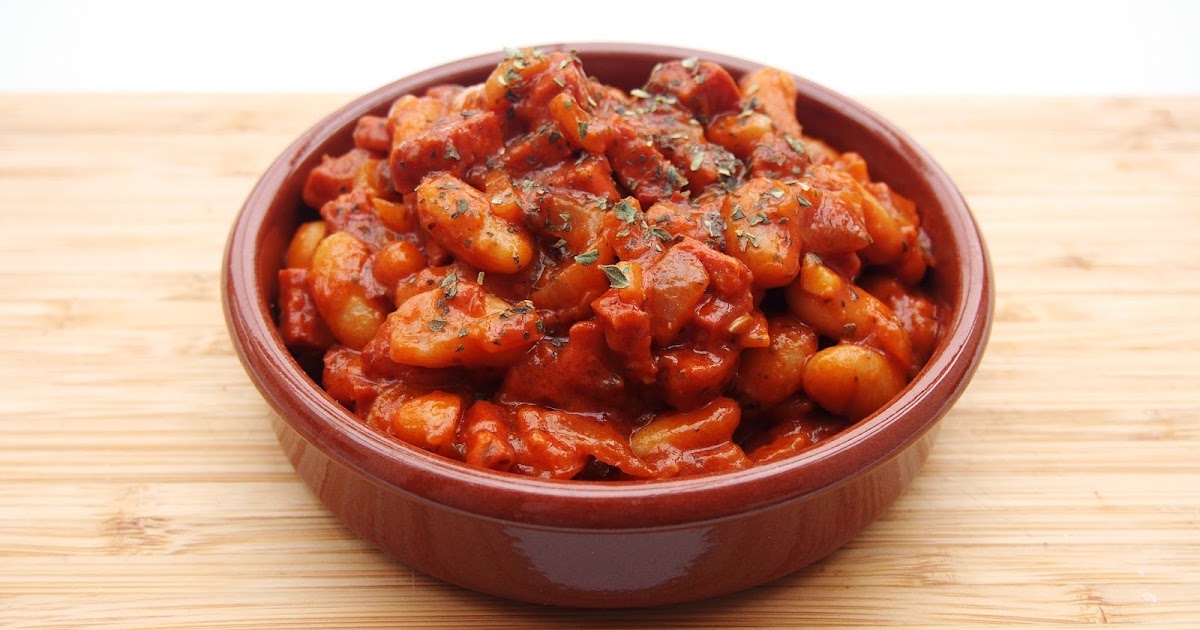 Smoky Haricot beans with chorizo in a tomato sauce - Kitchen Exile