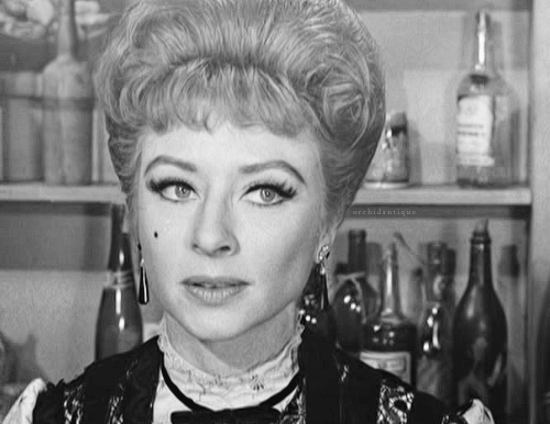 INNER TOOB: TVXOHOF 08/2018 - MISS KITTY