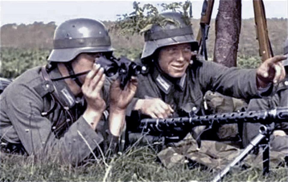Third Reich Color Pictures: Maschinengewehr 34 (MG 34) in Color