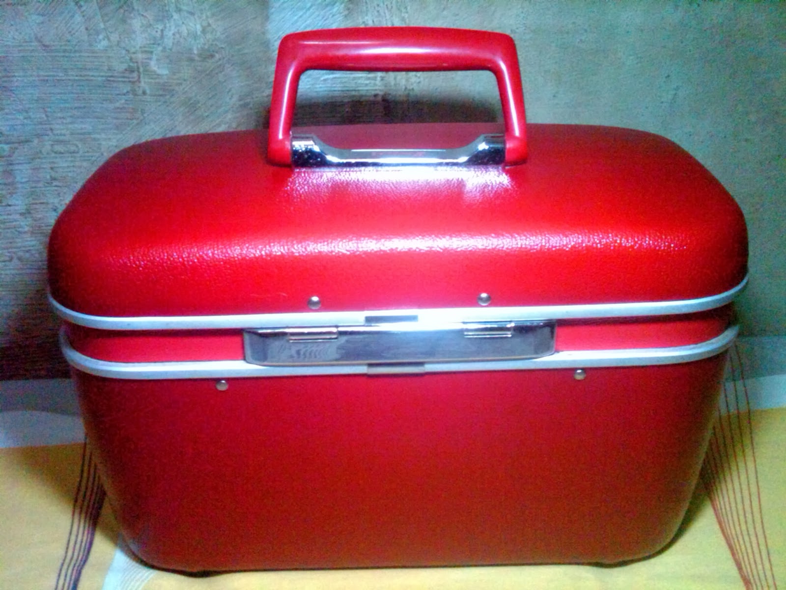 NEWS: Koper / Travel Case Samsonite Merah