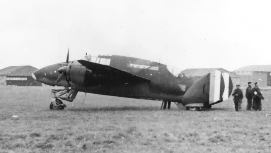 nhungdoicanh: Sud-Est SE-100