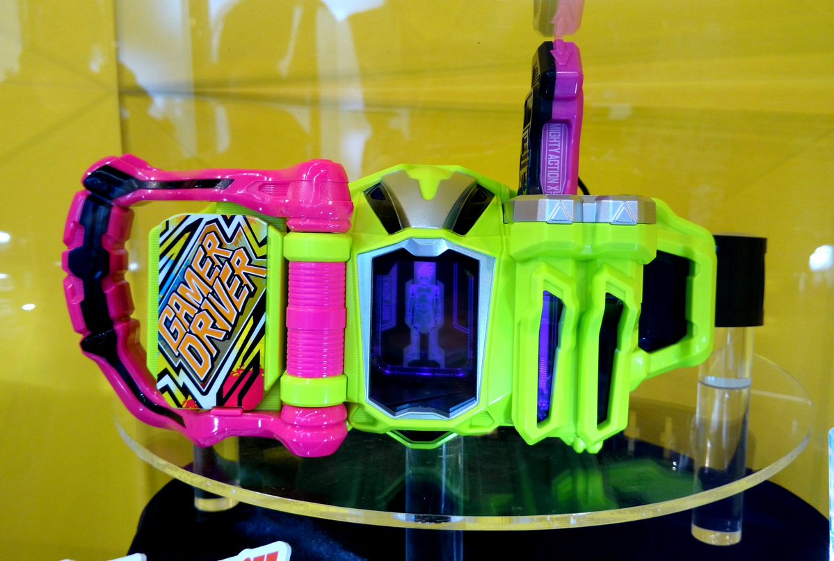 Kamen Rider EX-Aid - DX Gamer Driver First Look - JEFusion