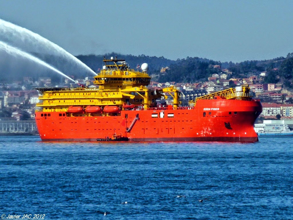 Industria naval española: Observador de buques shipspotter en Vigo ...