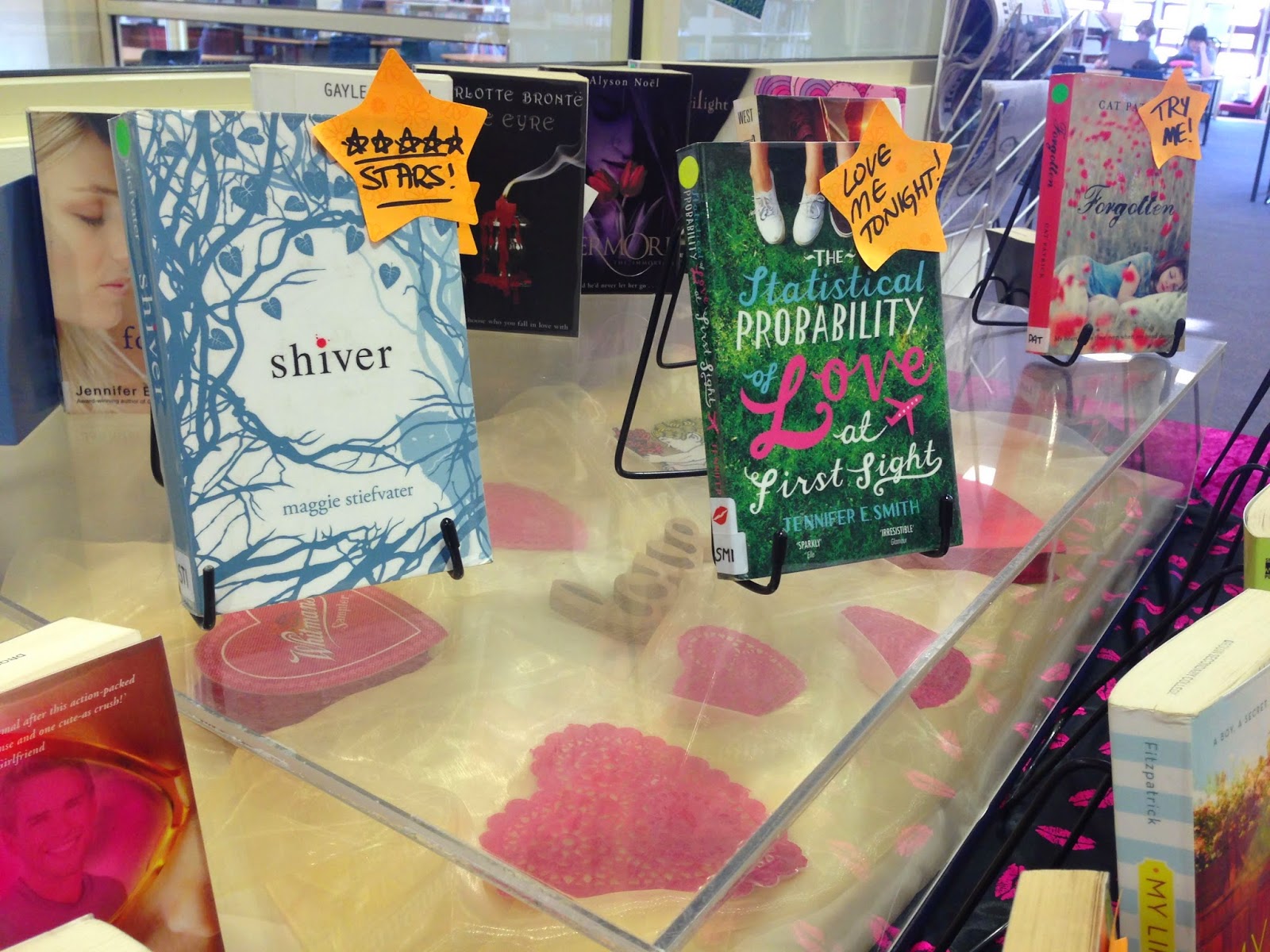 Library Displays: Fall in love with a good book ...