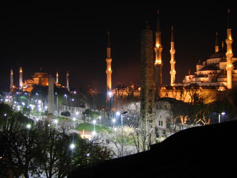 world places: Istanbul Turkey at Night Pictures