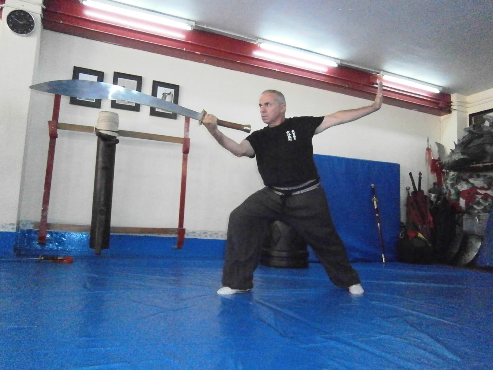 PAKUA CHANG: EL SABLE DE PAKUA