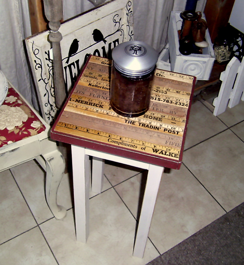 Full Circle Creations: Small yardstick table....