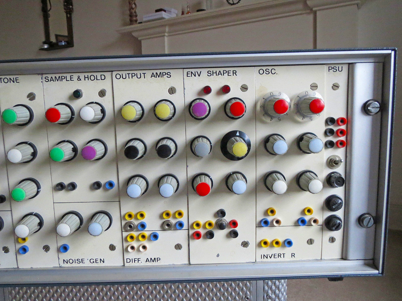 MATRIXSYNTH: Practical Electronics P.E. Sound Synthesiser