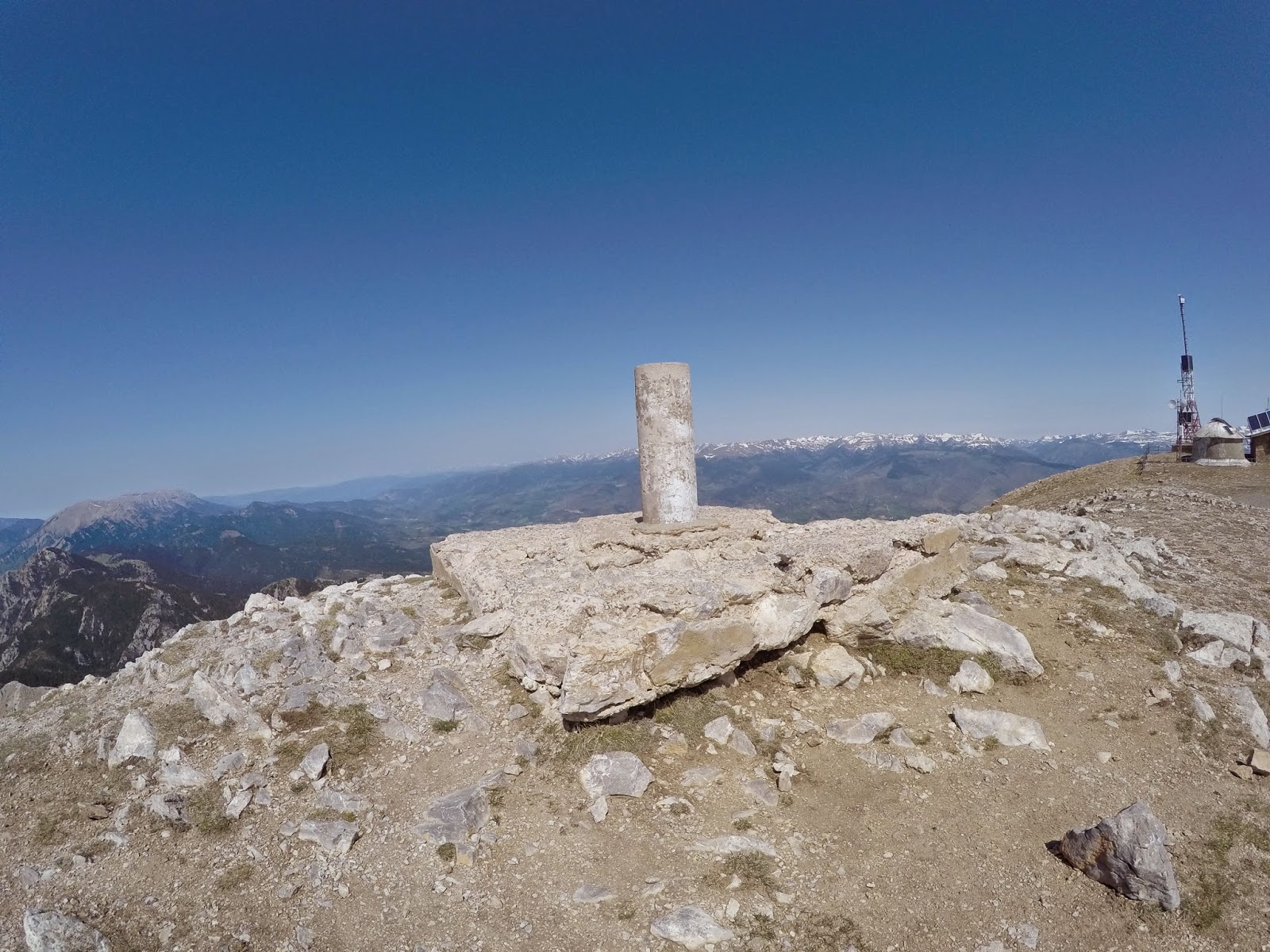 Caminando entre montañas: Tossa d'Alp