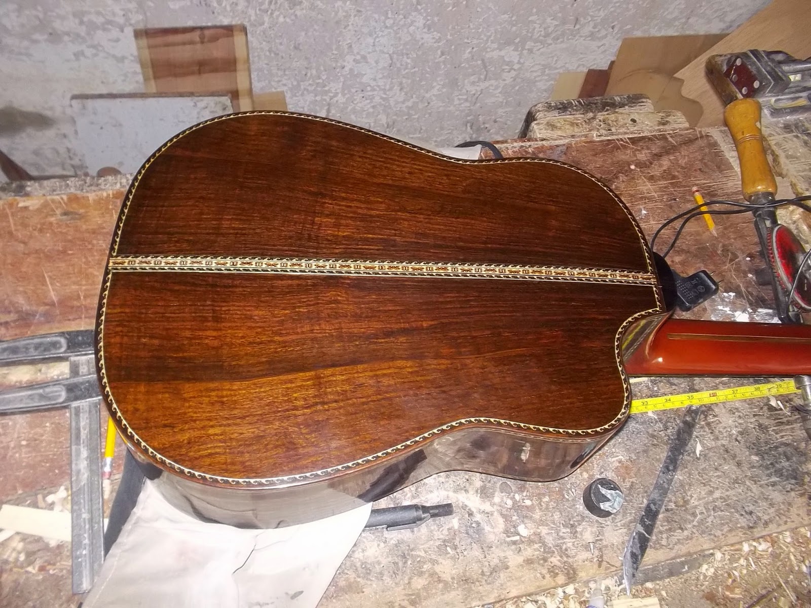 wilson castillo LUTHIER : REQUINTO
