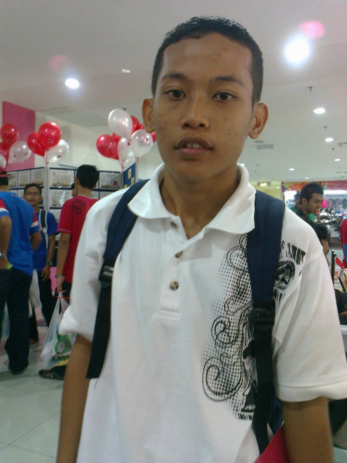 Lawrence ChickenBiscuit --->: Orientation day out - Jitra Mall