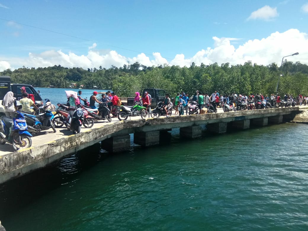 Pondasi dan Bibir Dermaga Siberut Selatan Banyak Rusak
